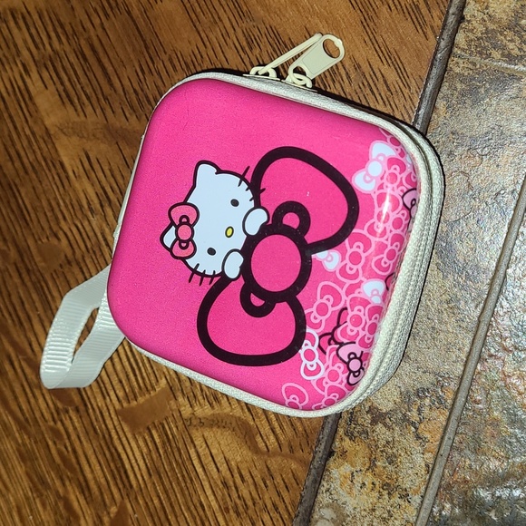 Hello Kitty | Storage & Organization | Hello Kitty Earbud Hard Case ...
